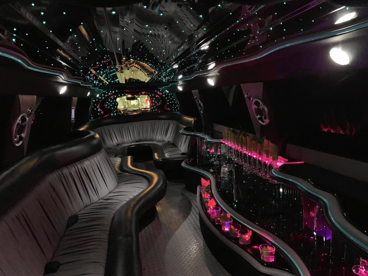 Stretch Limousine Car Service in Houston | Call Us Now